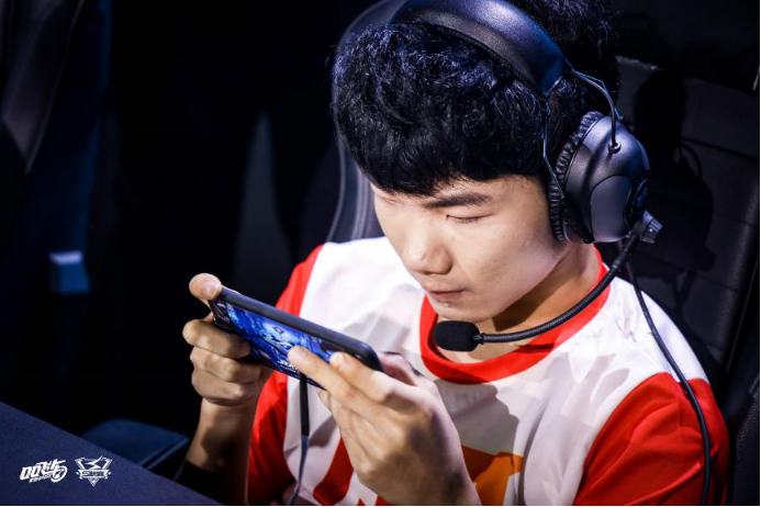 赛事中心 -【常规赛快讯】AG2：1战胜Q9 AG.铁头娃频刷记录- QQ飞车手游 - 腾讯游戏