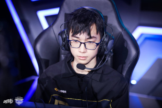 赛事中心 -【亚洲杯快讯】RNGM.NiXin拔得头筹 利剑出鞘锋芒毕露- QQ飞车手游 - 腾讯游戏