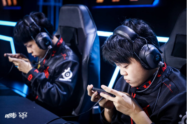 赛事中心 -【常规赛快讯】AG2:0战胜eStar AG.铁头娃展现后追实力- QQ飞车手游 - 腾讯游戏