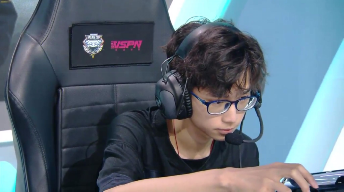 赛事中心 -【亚洲杯快讯】RNGM.YunHai小组胜出 王者风范力压群雄- QQ飞车手游 - 腾讯游戏