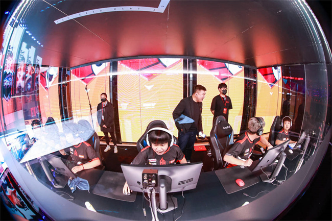 火线报道：CFPL S22明晚19点打响，揭幕战AB大战再度引发关注 -穿越火线-CF-官方网站-腾讯游戏-三亿鼠标的枪战梦想