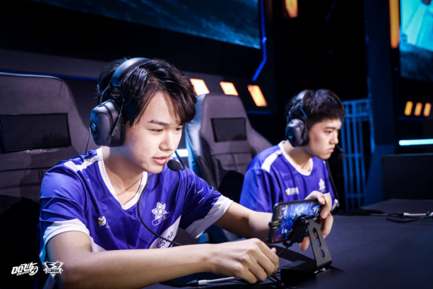 赛事中心 -【常规赛快讯】AG2:0战胜eStar AG.铁头娃展现后追实力- QQ飞车手游 - 腾讯游戏