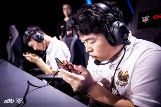 赛事中心 -【常规赛快讯】QG2:0战胜GK 思路清晰打法准确- QQ飞车手游 - 腾讯游戏