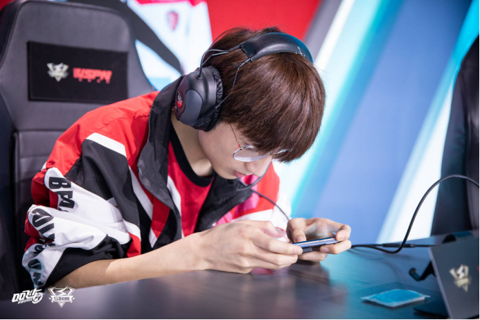 赛事中心 -【常规赛快讯】JCR 3:2战胜RDG 精彩反转拿下胜利- QQ飞车手游 - 腾讯游戏