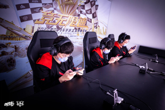 赛事中心 -【常规赛快讯】RDG 2: 0战胜RWK 发挥出色道具首胜！- QQ飞车手游 - 腾讯游戏