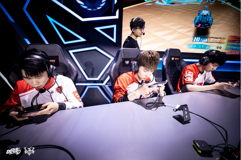 赛事中心 -【常规赛快讯】RDG 2:0战胜JCR 稳扎稳打强势取胜！- QQ飞车手游 - 腾讯游戏