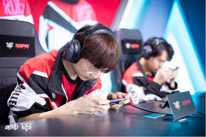 赛事中心 -【常规赛快讯】JCR 3:2战胜RDG 精彩反转拿下胜利- QQ飞车手游 - 腾讯游戏