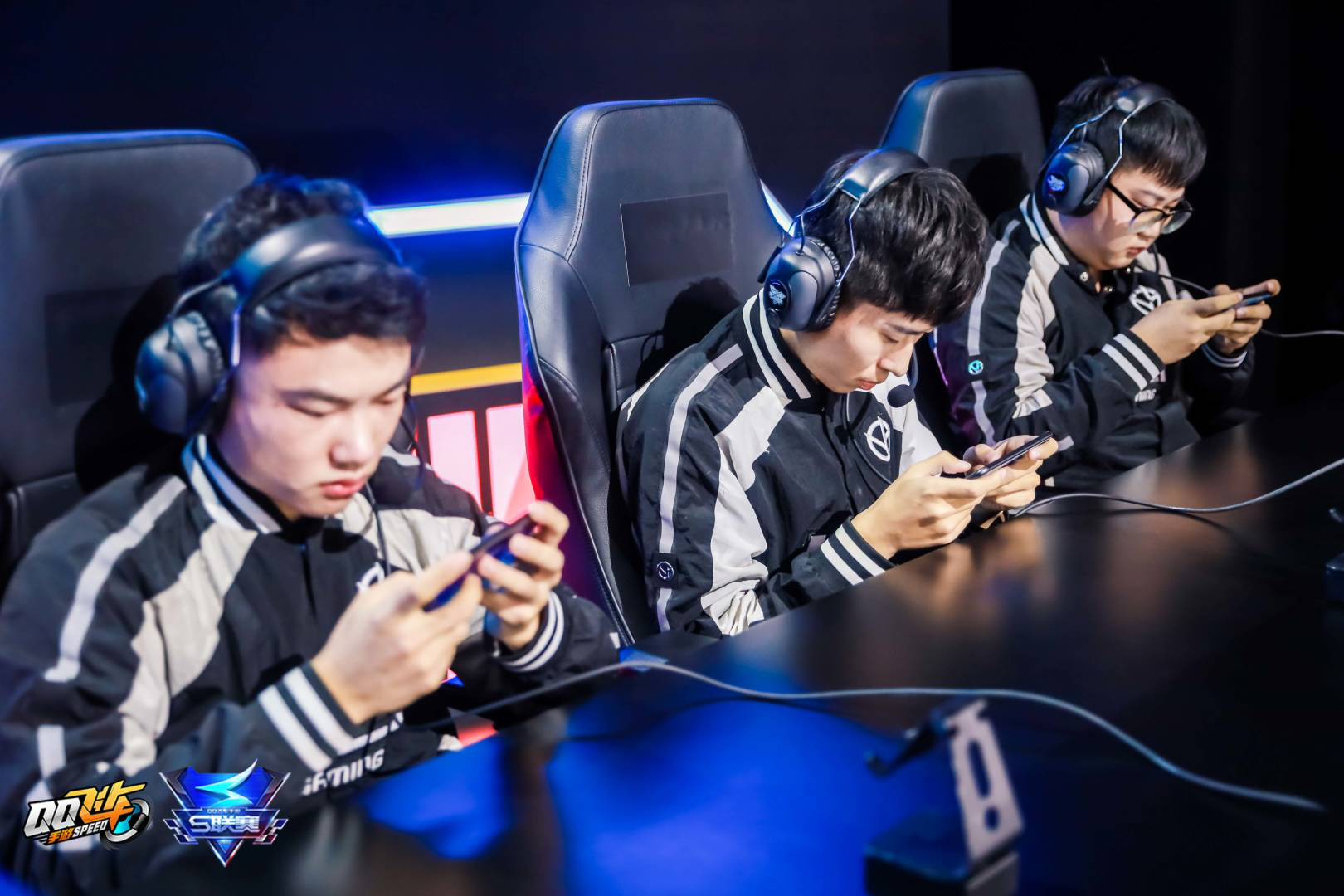 赛事中心 -【常规赛快讯】VG2:0战胜WE 道具赛表现出色- QQ飞车手游 - 腾讯游戏