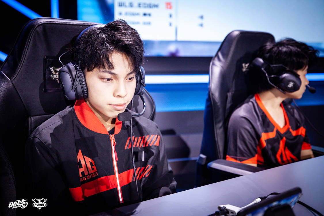 赛事中心 -【常规赛快讯】AG2:0战胜WLG.EDGM 决策清晰把握胜利- QQ飞车手游 - 腾讯游戏