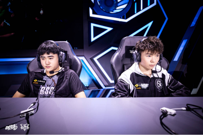 赛事中心 -【常规赛快讯】RSG2:0战胜GK 打出状态一往无前- QQ飞车手游 - 腾讯游戏