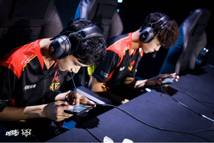 赛事中心 -【常规赛快讯】JCR2:1战胜KING 首战告捷- QQ飞车手游 - 腾讯游戏