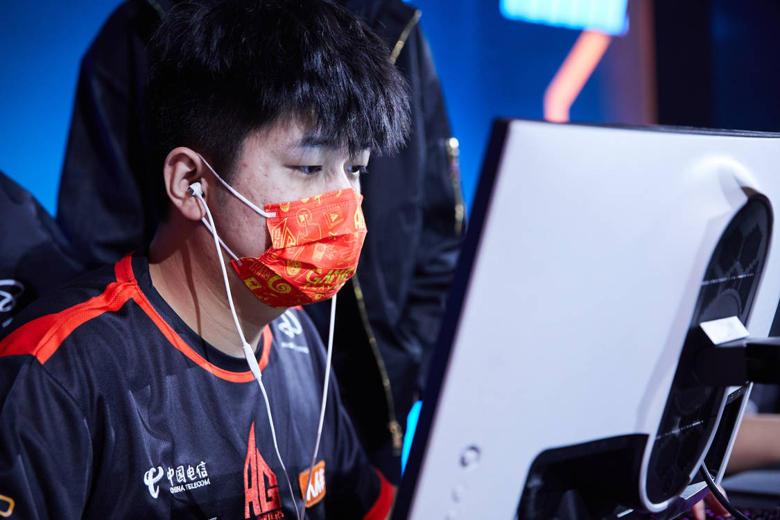 [穿越火线] AG阵容的枪法担当！欧欧能否解锁常规赛MVP成就？-其他-玩加电竞WanPlus - 玩加电竞