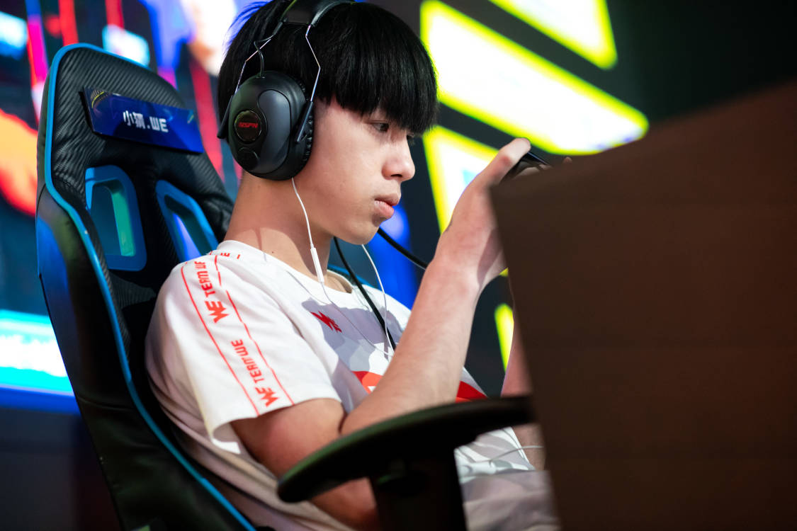 穿越火线枪战王者-CF正版官方手游-官方网站-腾讯游戏