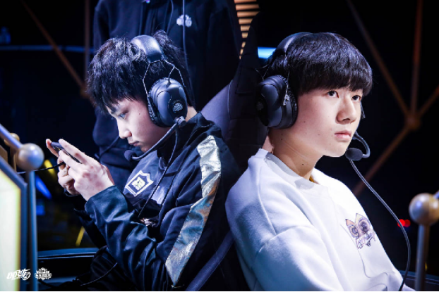 赛事中心 -【赏金赛快讯】RNGM.云海2:1战胜QG.宁清 极致漂移上演视觉盛宴- QQ飞车手游 - 腾讯游戏