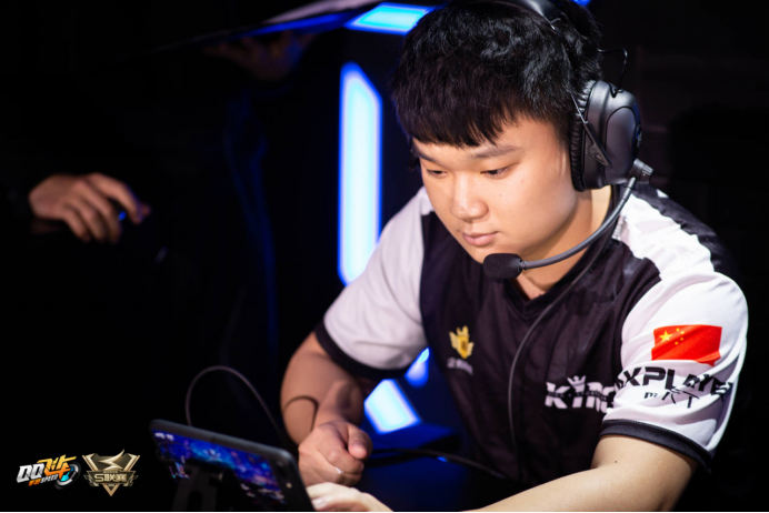 赛事中心 -【常规赛快讯】KING 2:1战胜W.EDGM 彬神黑马之姿惊艳全场- QQ飞车手游 - 腾讯游戏