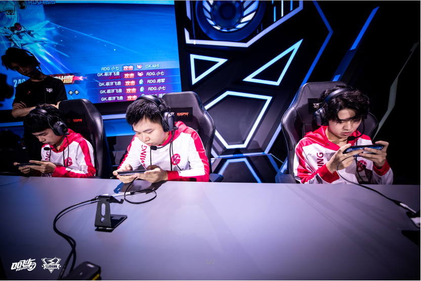 赛事中心 -【常规赛快讯】RDG 2:0战胜GK 不急不躁策略致胜- QQ飞车手游 - 腾讯游戏
