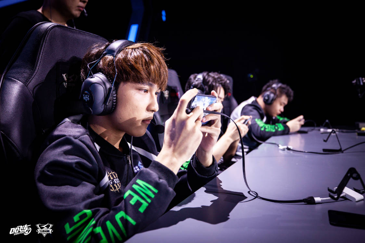 赛事中心 -【常规赛快讯】RNG.M2:0力压WLG.EDGM RNGM.云海再破新纪录- QQ飞车手游 - 腾讯游戏