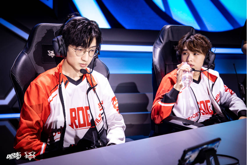 赛事中心 -【常规赛快讯】RDG 2:0战胜GK 不急不躁策略致胜- QQ飞车手游 - 腾讯游戏