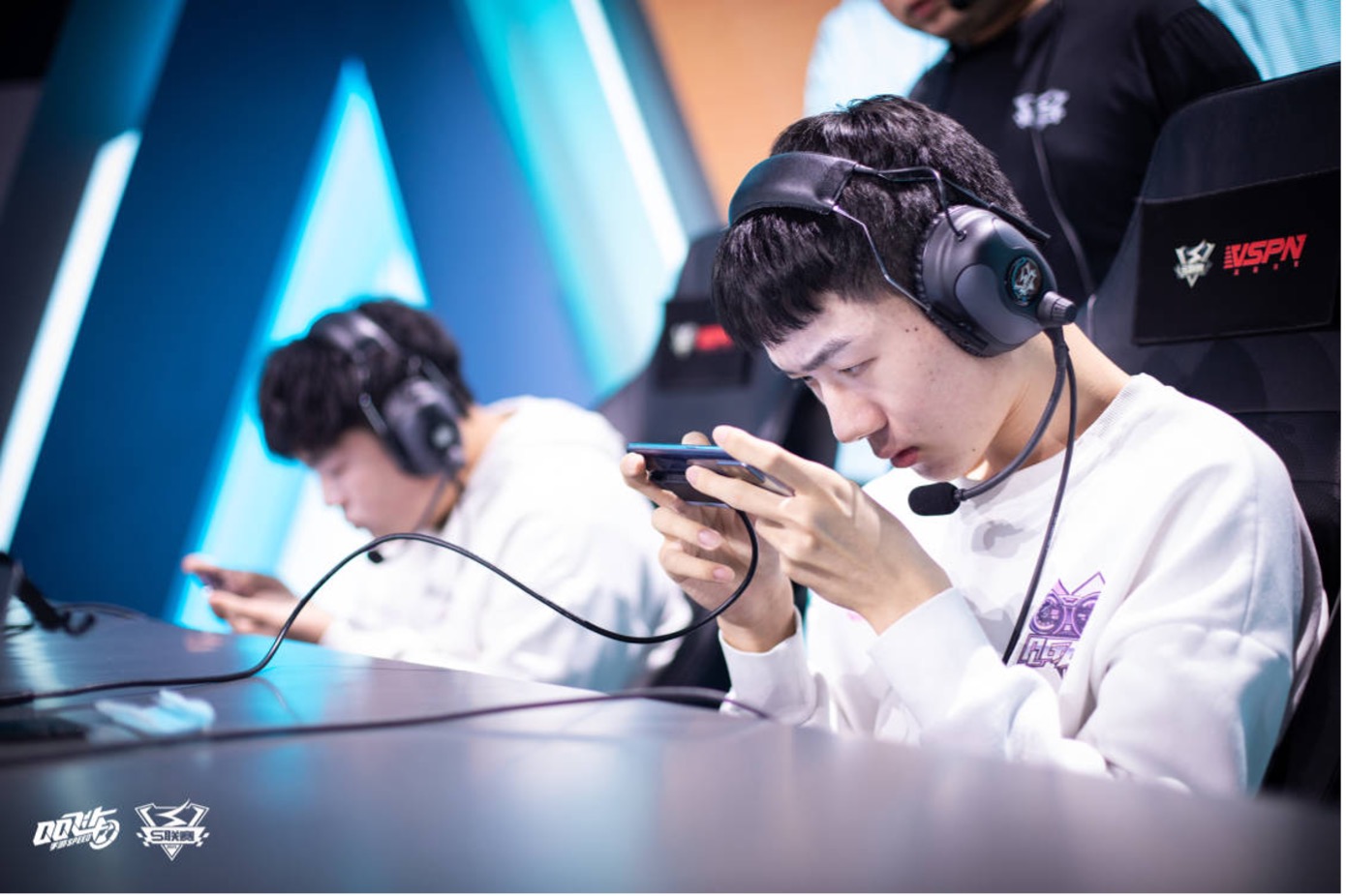 赛事中心 -【常规赛快讯】QG 2:0战胜 AG 绝地反击保持连胜- QQ飞车手游 - 腾讯游戏