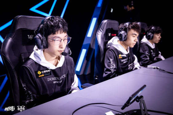 赛事中心 -【常规赛快讯】RSG2:1战胜AG 状态回温复仇成功- QQ飞车手游 - 腾讯游戏