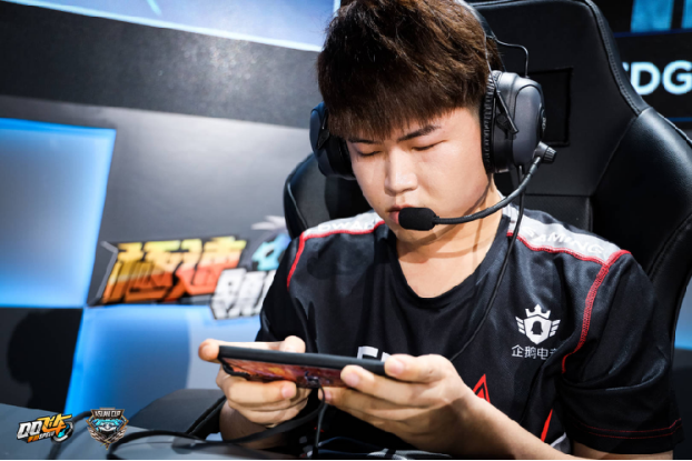 赛事中心 -【亚洲杯快讯】RNGM.云海稳定出色 连拿满分燃爆全场- QQ飞车手游 - 腾讯游戏