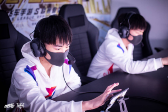 赛事中心 -【常规赛快讯】RDG2:1战胜TS 表现不俗更胜一筹- QQ飞车手游 - 腾讯游戏