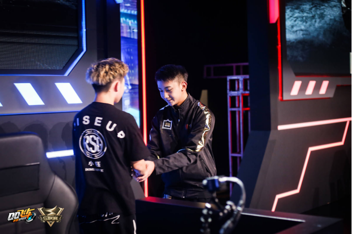 赛事中心 -【季后赛快讯】RNG.M3:2战胜RSG 抢下总决赛参赛资格- QQ飞车手游 - 腾讯游戏