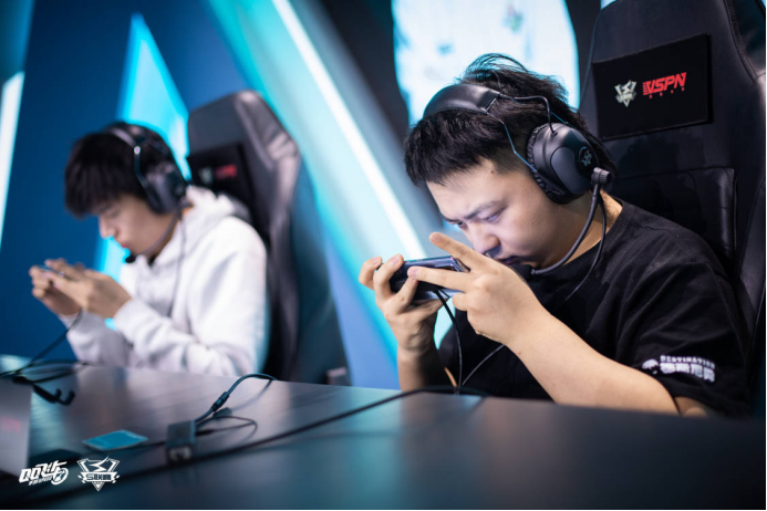 赛事中心 -【常规赛快讯】JCR 3:2战胜RDG 精彩反转拿下胜利- QQ飞车手游 - 腾讯游戏