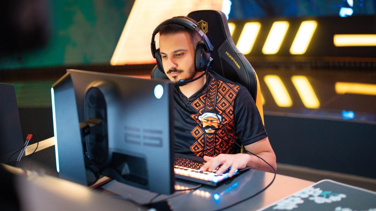 火线报道：各队选手预测总决赛结果，8名选手看好BS战队卫冕冠军！ --穿越火线官方网站-腾讯游戏