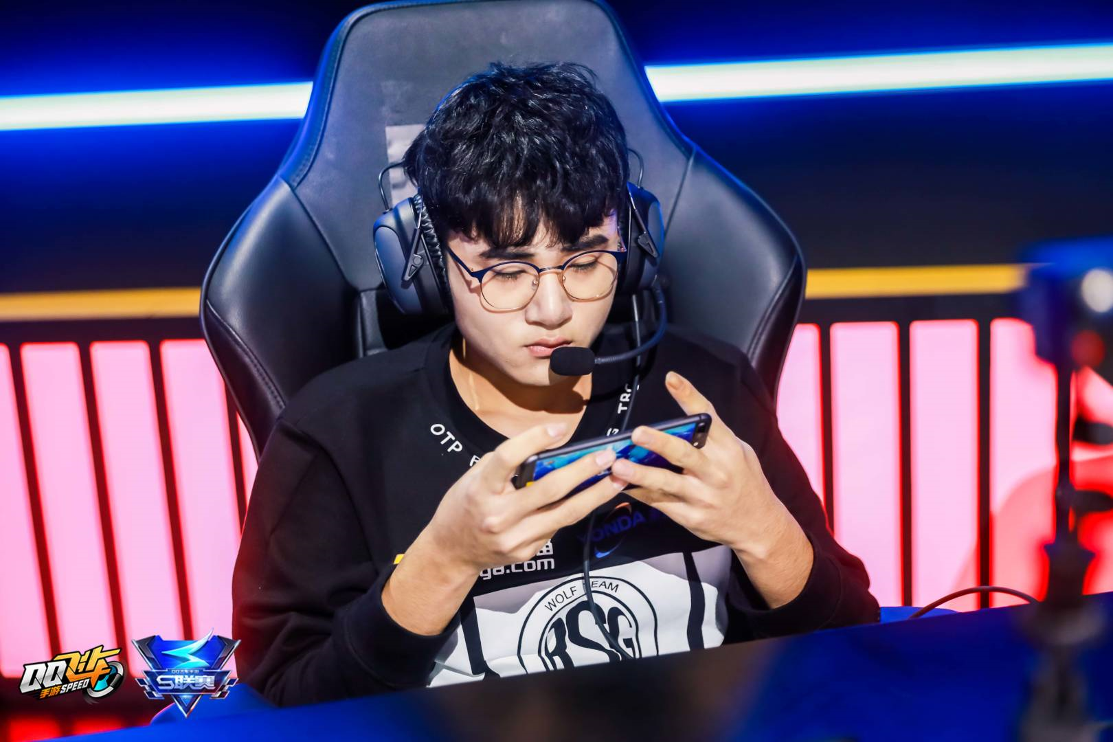 赛事中心 -【常规赛快讯】QG2：1战胜RSG QG气势如虹- QQ飞车手游 - 腾讯游戏