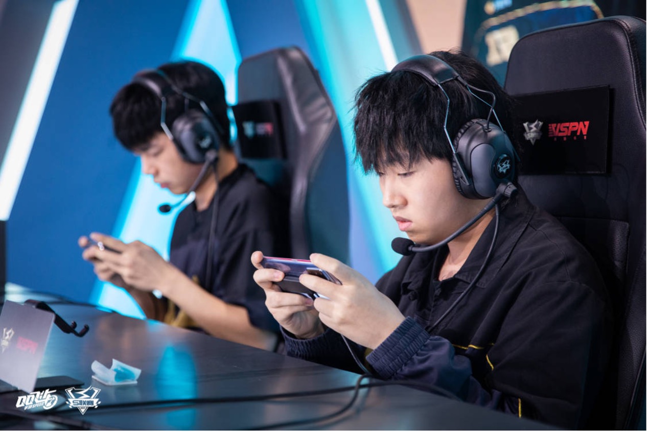 赛事中心 -【常规赛快讯】RNG.M3:0战胜RWK 云海连刷五张赛道纪录- QQ飞车手游 - 腾讯游戏