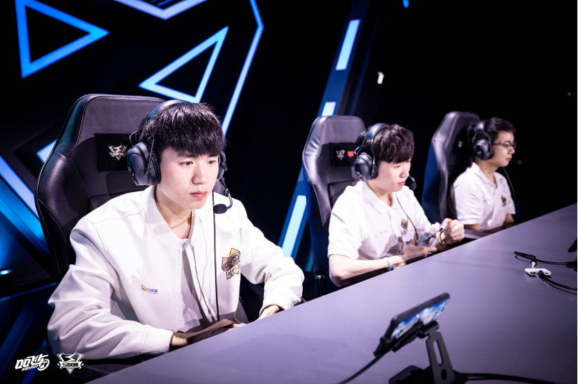 赛事中心 -【常规赛快讯】QG2:0战胜Weibo QG.宁清连刷纪录- QQ飞车手游 - 腾讯游戏