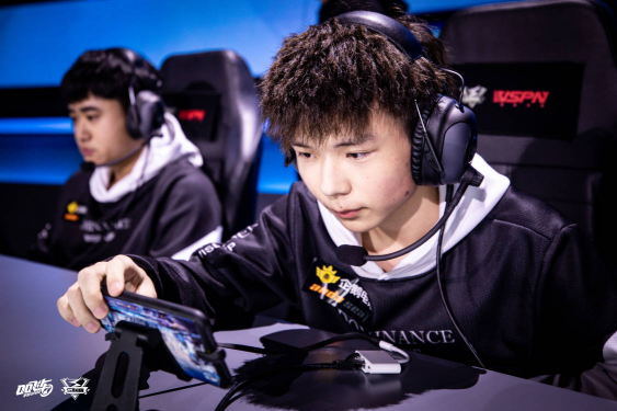 赛事中心 -【常规赛快讯】RSG2:1战胜AG 状态回温复仇成功- QQ飞车手游 - 腾讯游戏