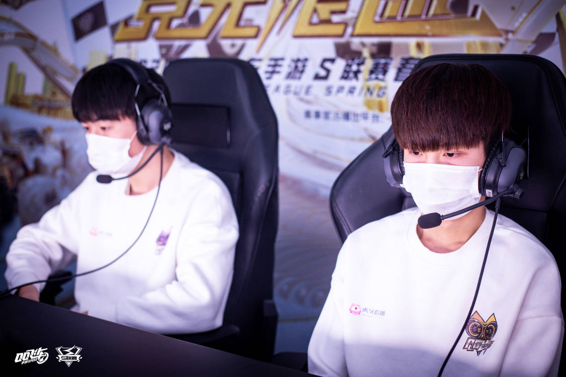 赛事中心 -【常规赛快讯】QG2:0战胜RWK 战术得当渐入佳境- QQ飞车手游 - 腾讯游戏