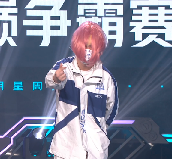 [穿越火线] 全明星战报——荣耀之巅争霸赛 杜超J1E现场走猫步-其他-玩加电竞WanPlus - 玩加电竞