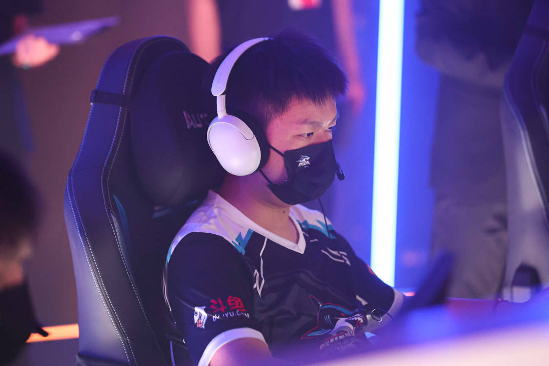 火线报道：XROCK对上BS机会不大，eStar与KZ将上演焦点战 --穿越火线官方网站-腾讯游戏