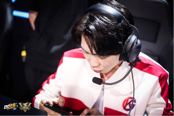 赛事中心 -【常规赛快讯】GKS2:0战胜KING 道具赛零封对手- QQ飞车手游 - 腾讯游戏