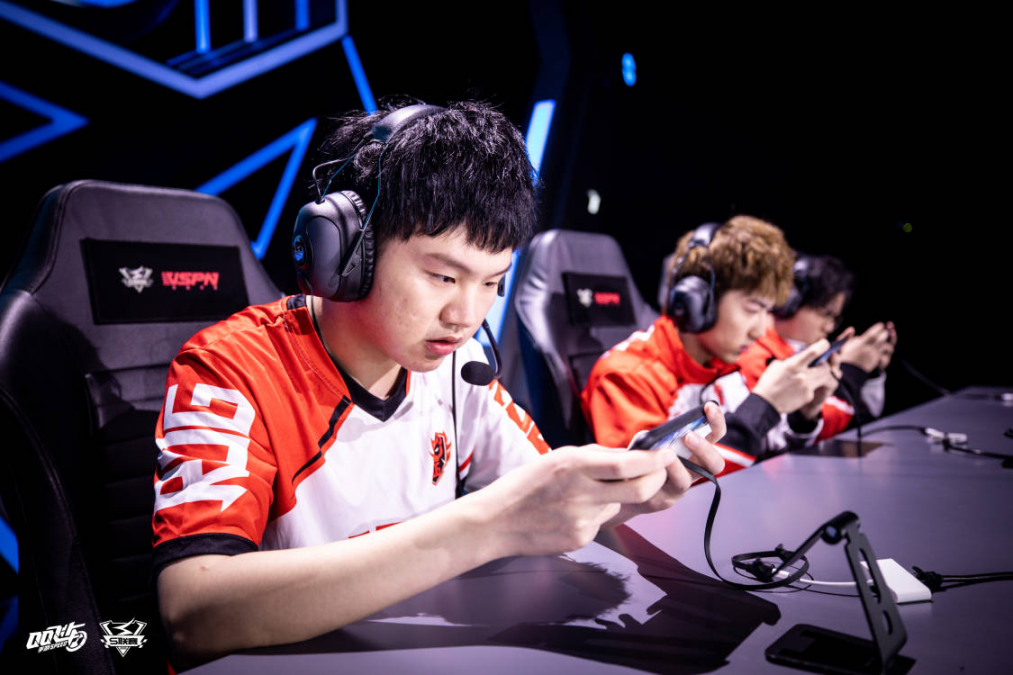 赛事中心 -【常规赛快讯】RNG.M2:0战胜RDG 成功进入季后赛胜者组- QQ飞车手游 - 腾讯游戏