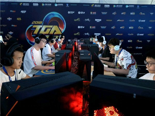 TGA冠军苍穹violence专访：赛前我们想包揽冠亚-逆战官方网站-腾讯游戏
